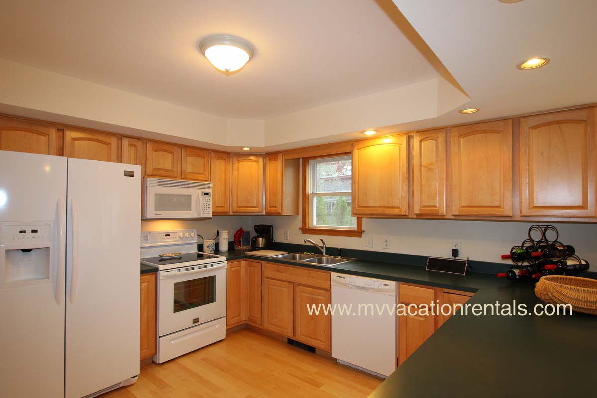 BURBR - Oak Bluffs Vacation Rental